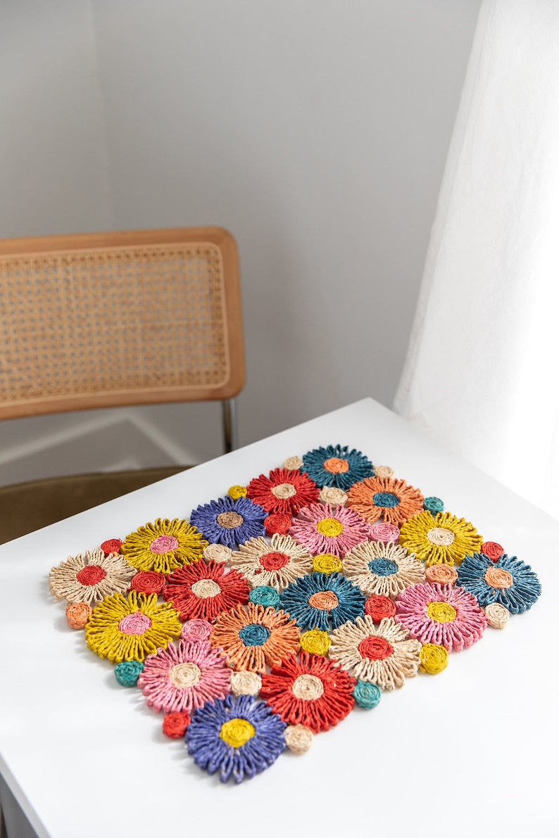 Fleur Raffia placemat, Multicolor Flowers woven tabletop – Payton James